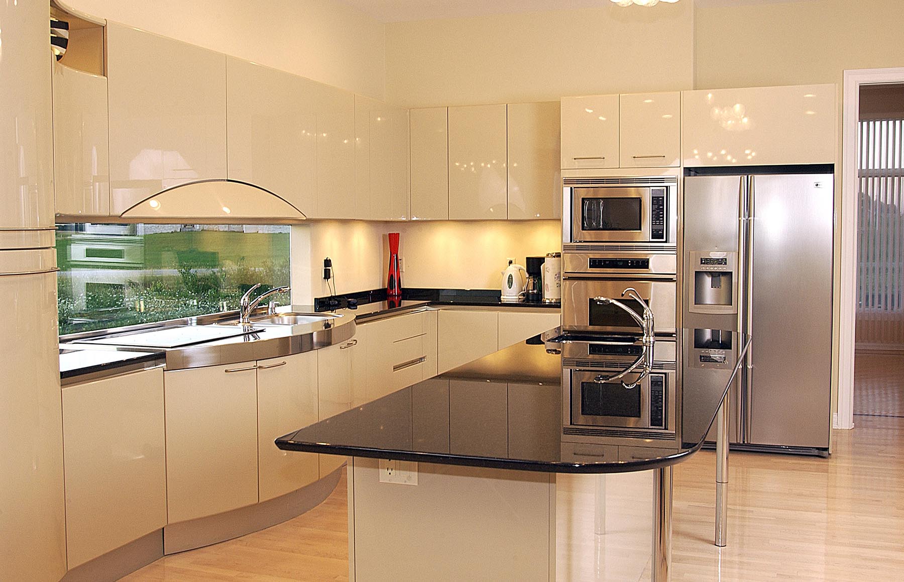 Kitchens: Zach Building Co.